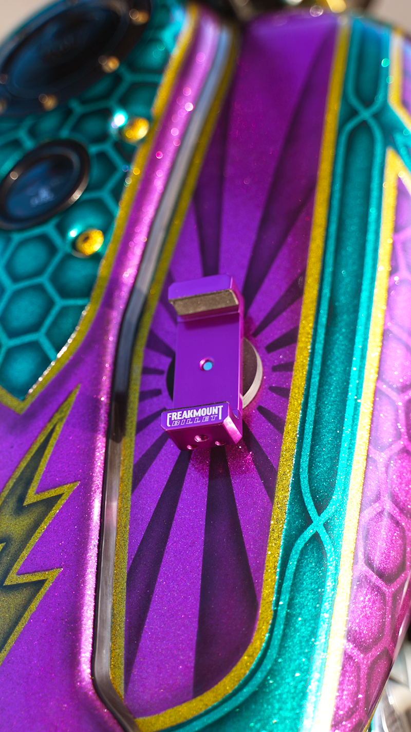 FREAKMOUNT - Freaky Strong Magnetic Phone Holder For Motorcycles